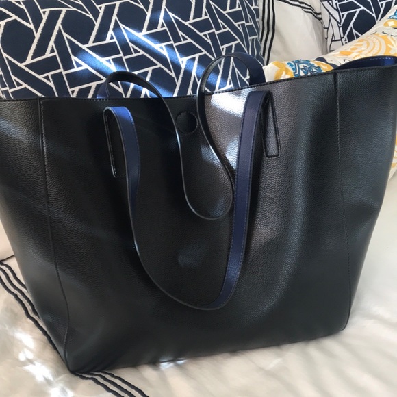 Travanti | Bags | Gorgeous Travanti Leather Tote W Add On | Poshmark